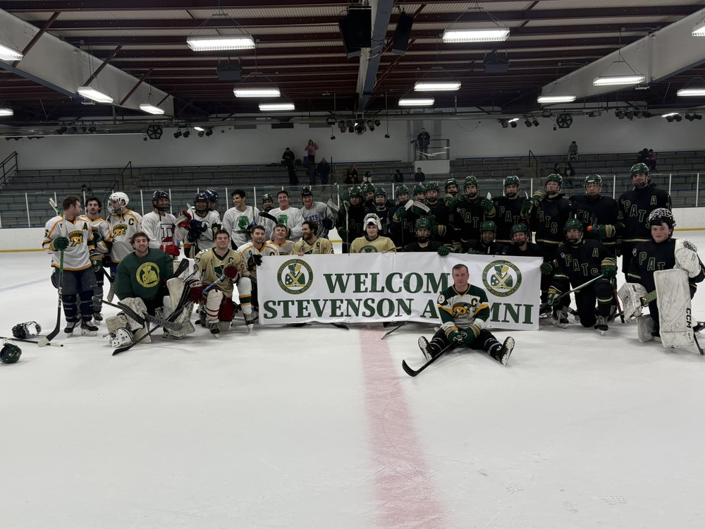 Stevenson Patriots Hockey | Another alumni game in the books!
